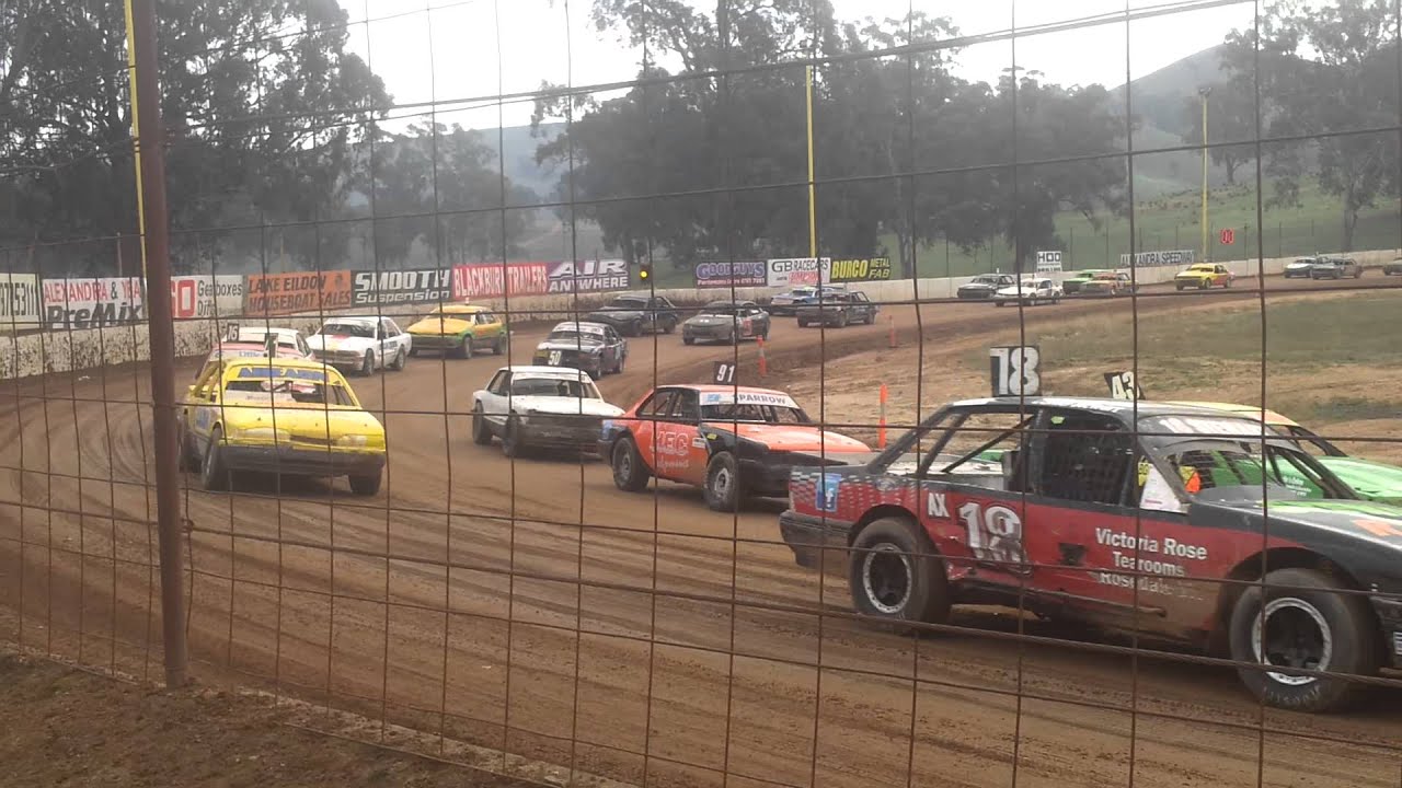 Alexandra Speedway 100 lap start 10 Jun 2013 - YouTube