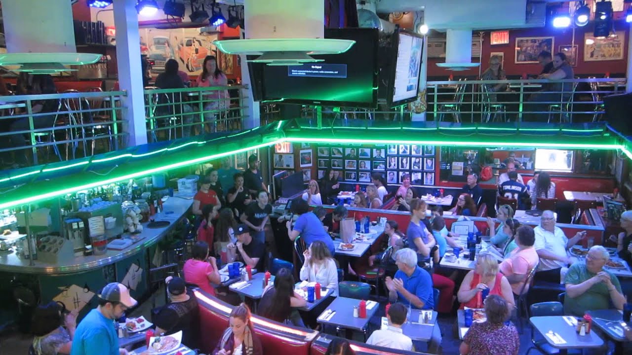 Ellen's Stardust Diner- New York City - YouTube