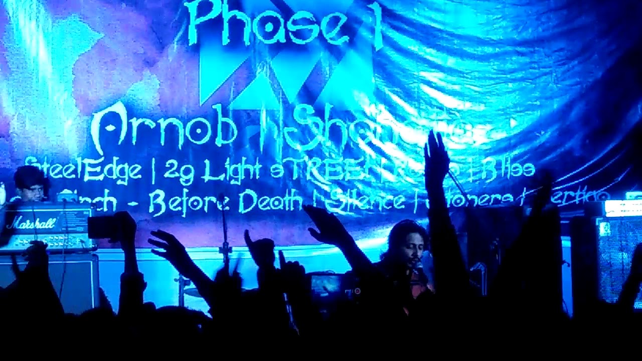 Arnob live on stage at Buet cafeteria 'hok kolorob' - YouTube
