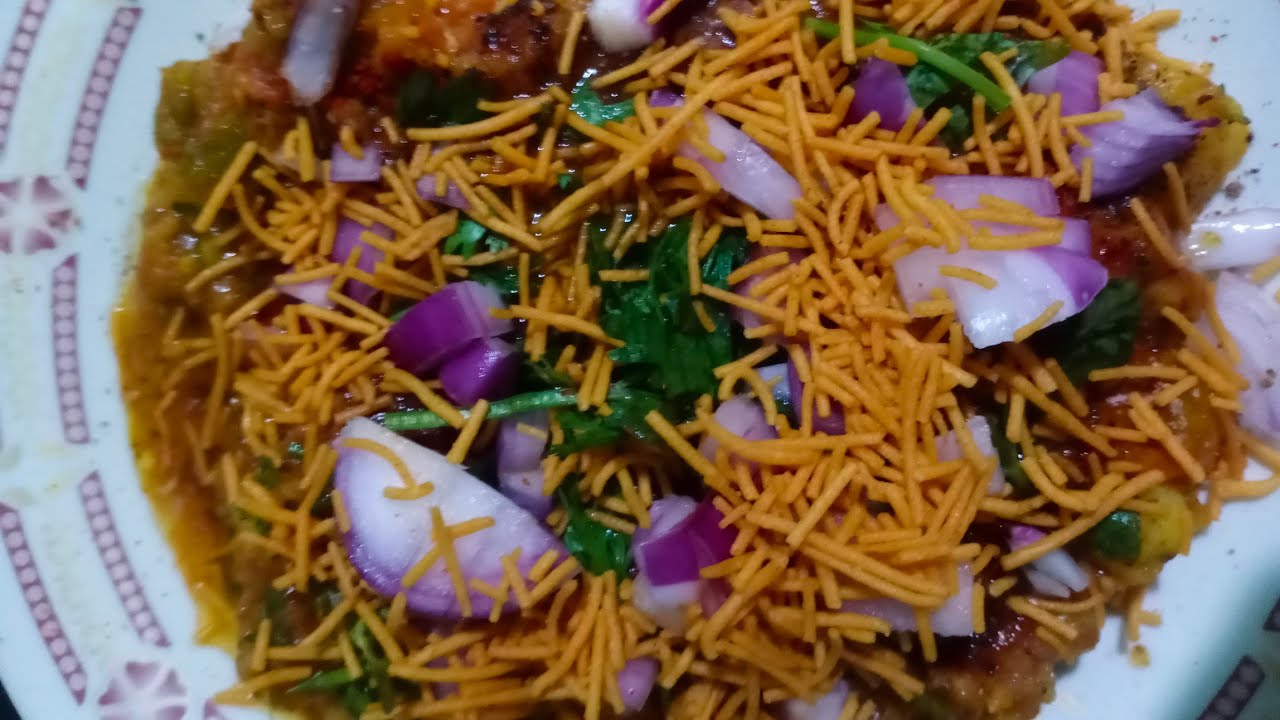 Tomato Chaat Recipe!! How to make Banarasi Chaat!! Tasty And Yummy ...