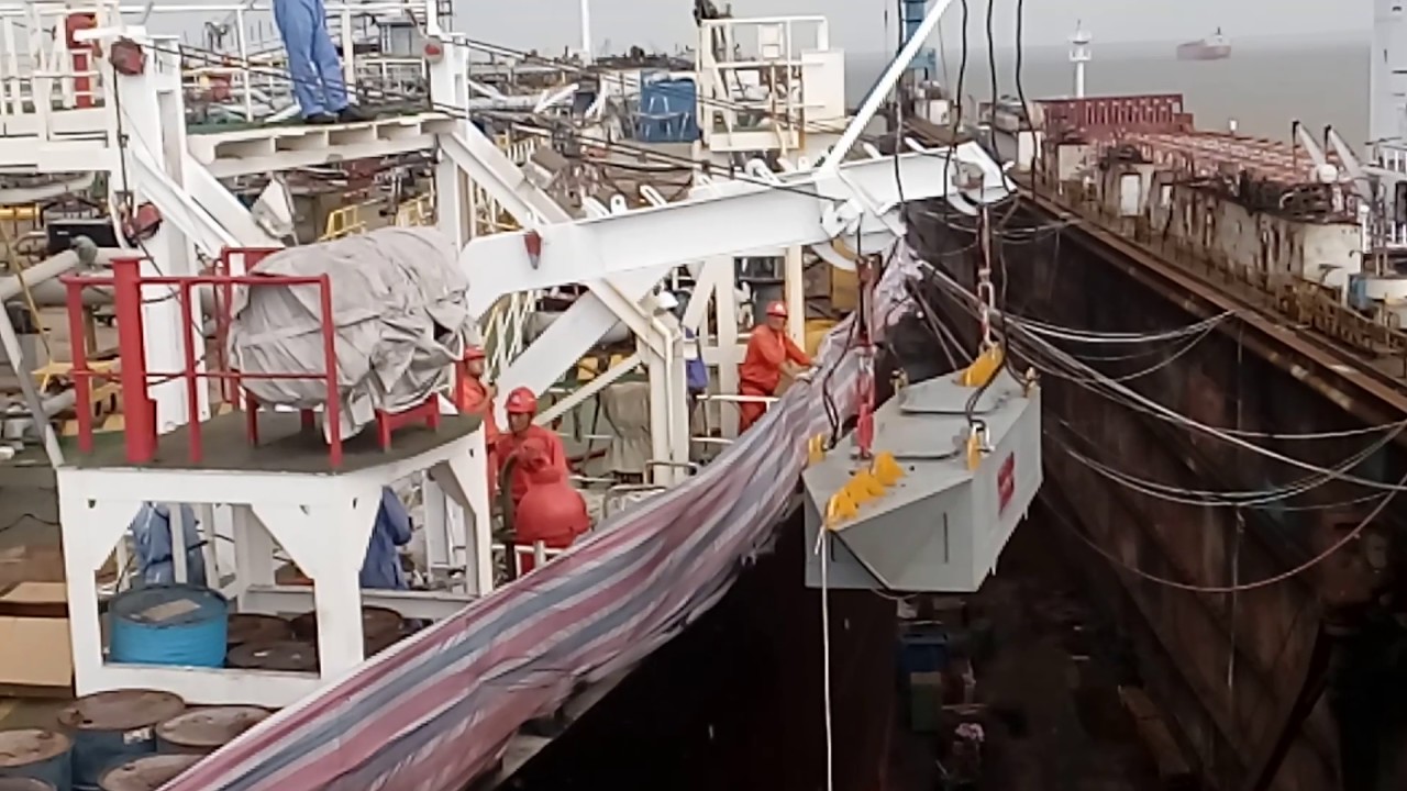 Lifeboat davit dynamic test in dry dock - YouTube