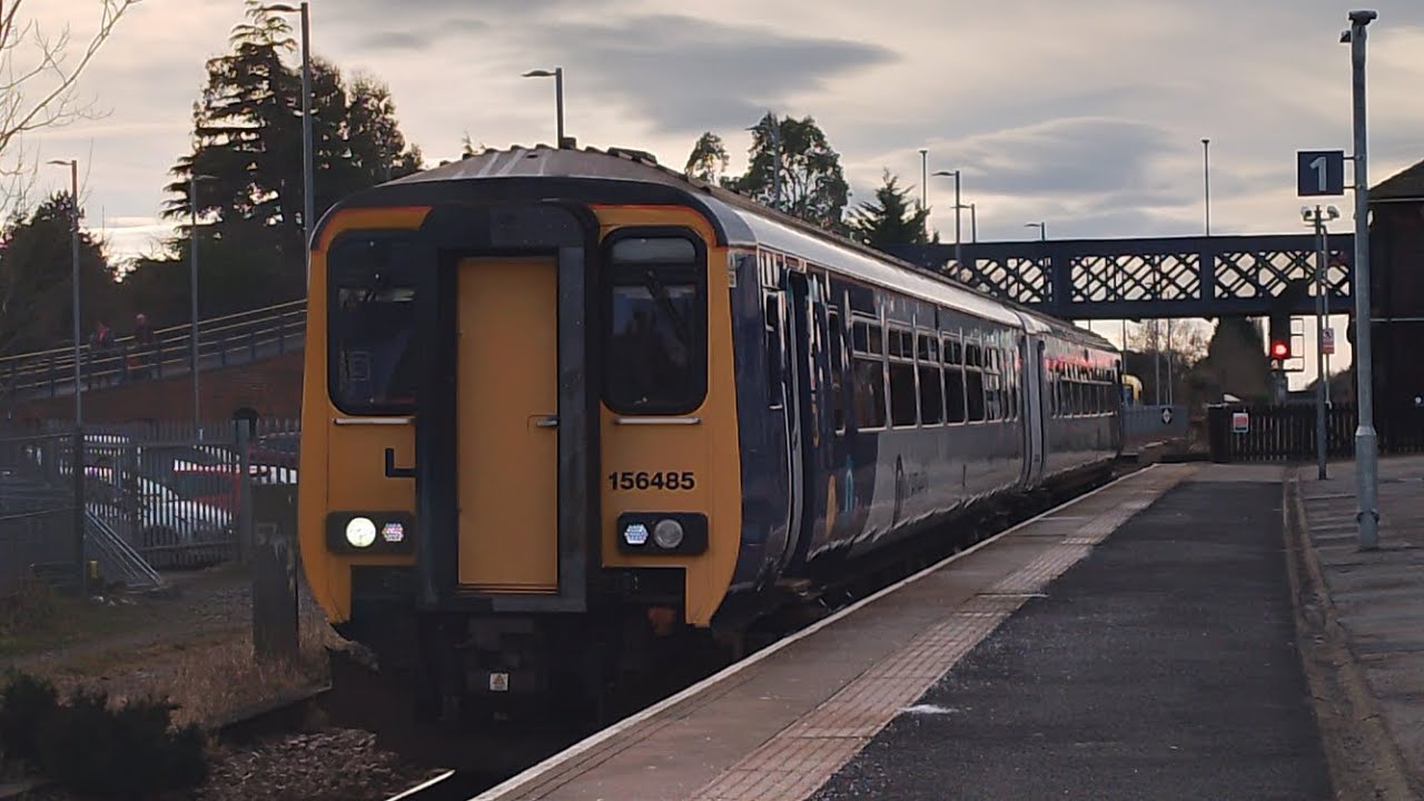 Northern Rail Class 156: 156485 - YouTube