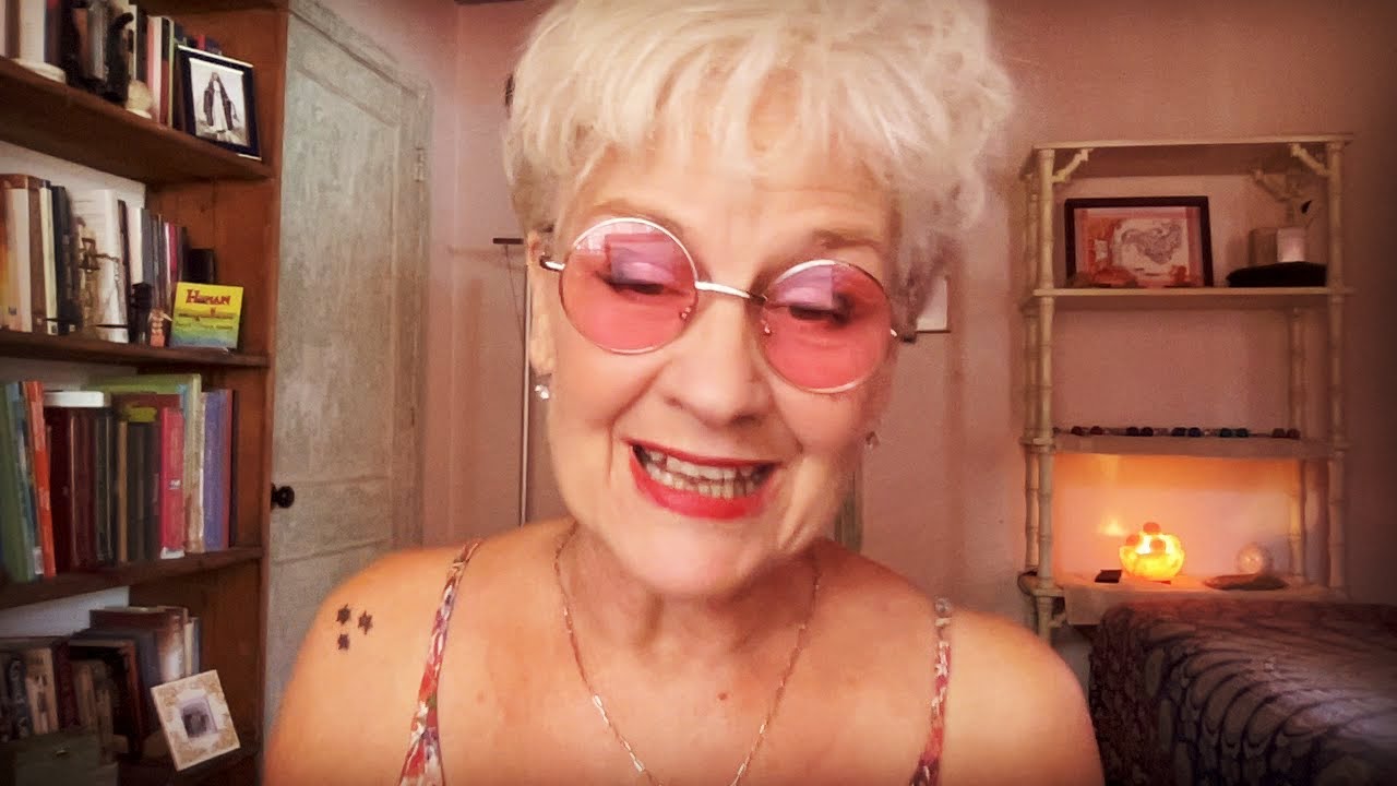 Lady Melody reads Order of the Phoenix-episode 122 - YouTube