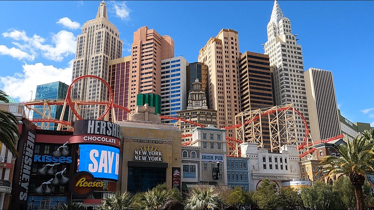 World Fabulous Las Vegas Strip, MGM Buffet, Blue man group, Rock n Roll ...