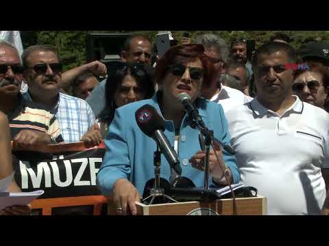 Aleviler ve Gültekin ailesi, Çilehane’de Hasret Gültekin heykelinin açılışını yaptı
