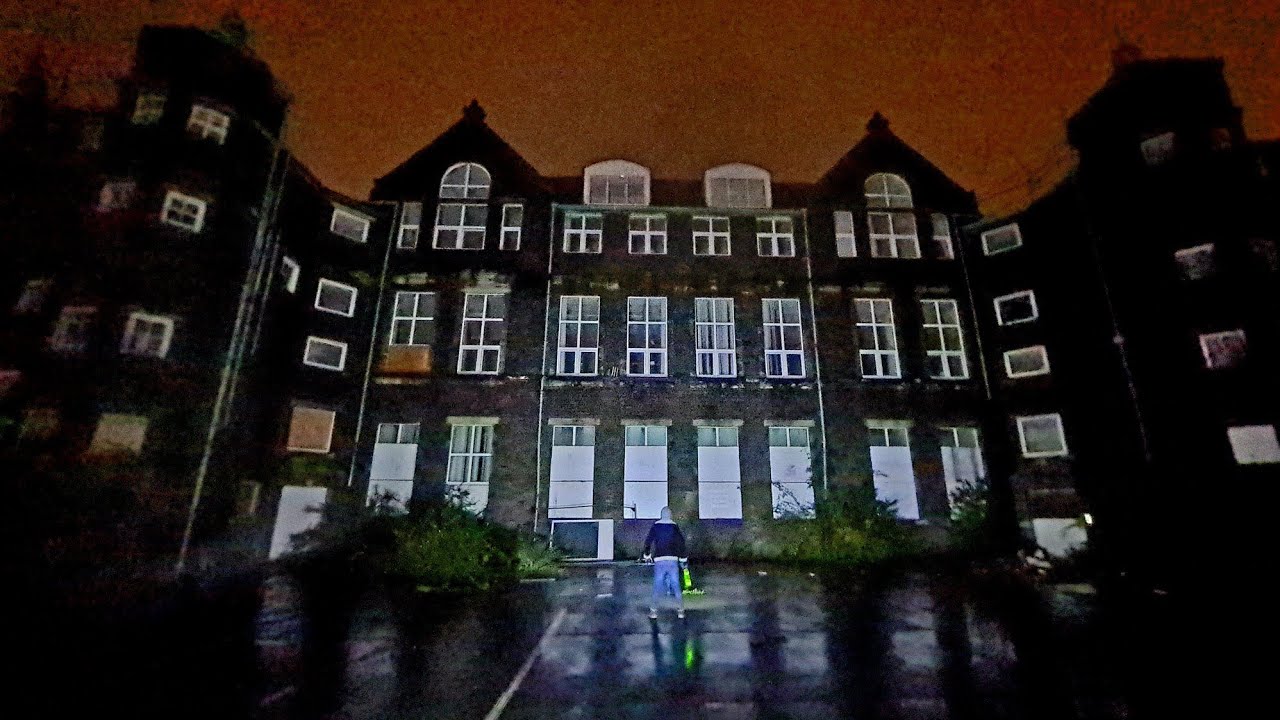 Exploring the Abandoned Manselton Primary School in Swansea - YouTube