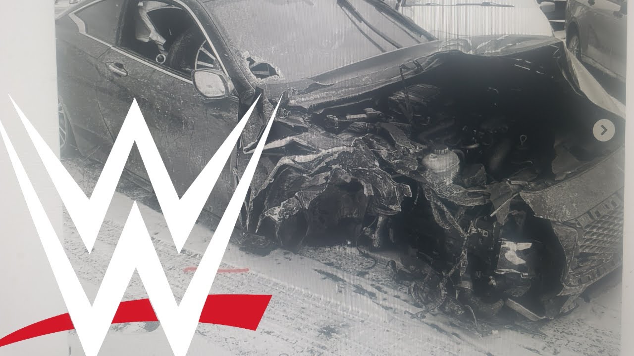 WWE STAR IN CAR ACCIDENT WWE BREAKING NEWS! - YouTube