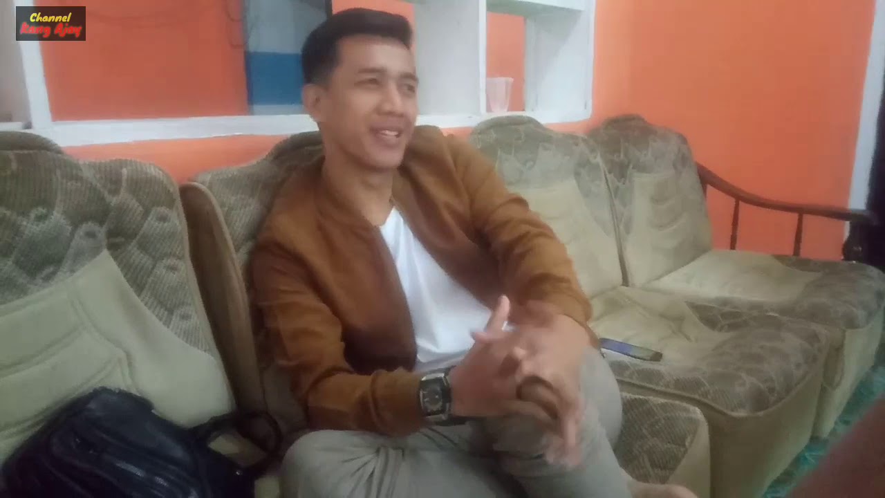 RIDWAN DEVAN DI GEREBEK SAAT PULANG KAMPUNG | EKSLUSIF NGOBROL BARENG AKTRIS FTV - YouTube