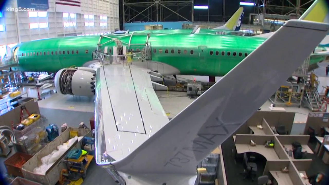 Boeing rolls out 10,000th 737 airplane - YouTube