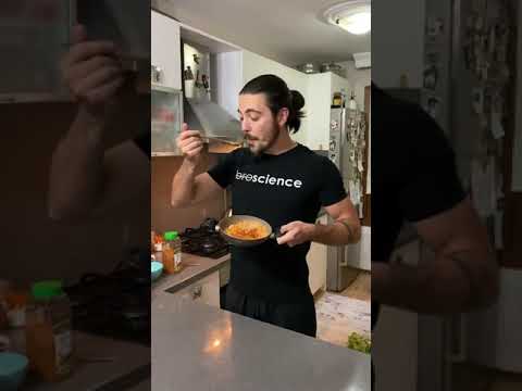 Çok ucuza 33g proteinli kahvaltı tarifi | Fit Yemek #shorts