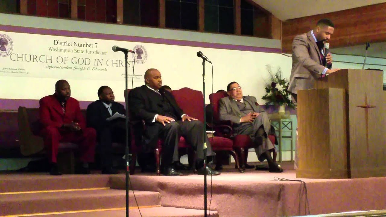 Pastor Elijah Benn preaching at Edwards Temple - YouTube