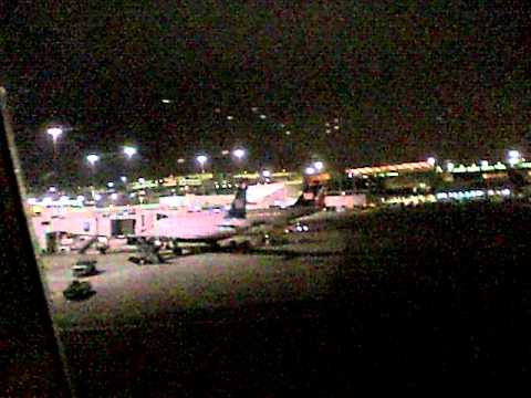 Philippine Airlines PR105 departing for Manila - YouTube