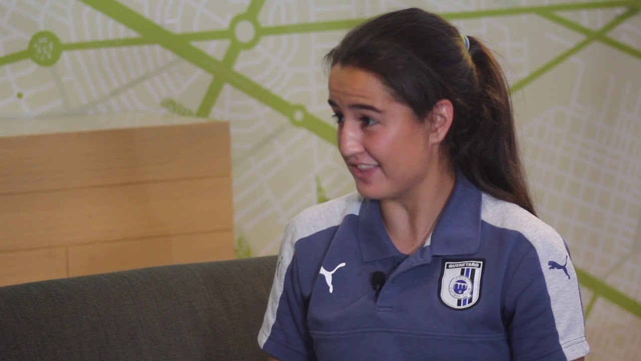 Entrevista con María Concha - YouTube