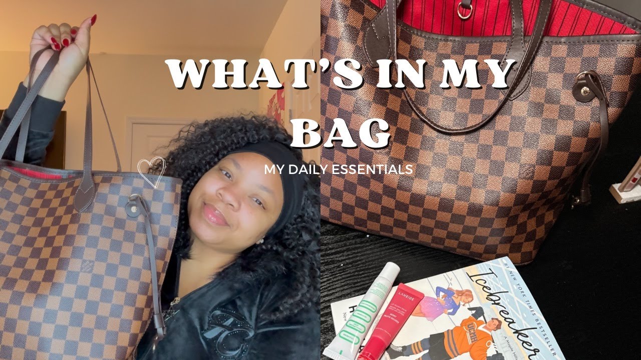 what's in my bag | my daily essentials ♡ - YouTube