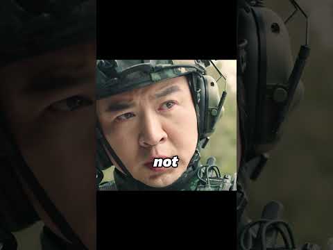 A girl encountered robbers on a bus and saved everyone on board with a single gesture