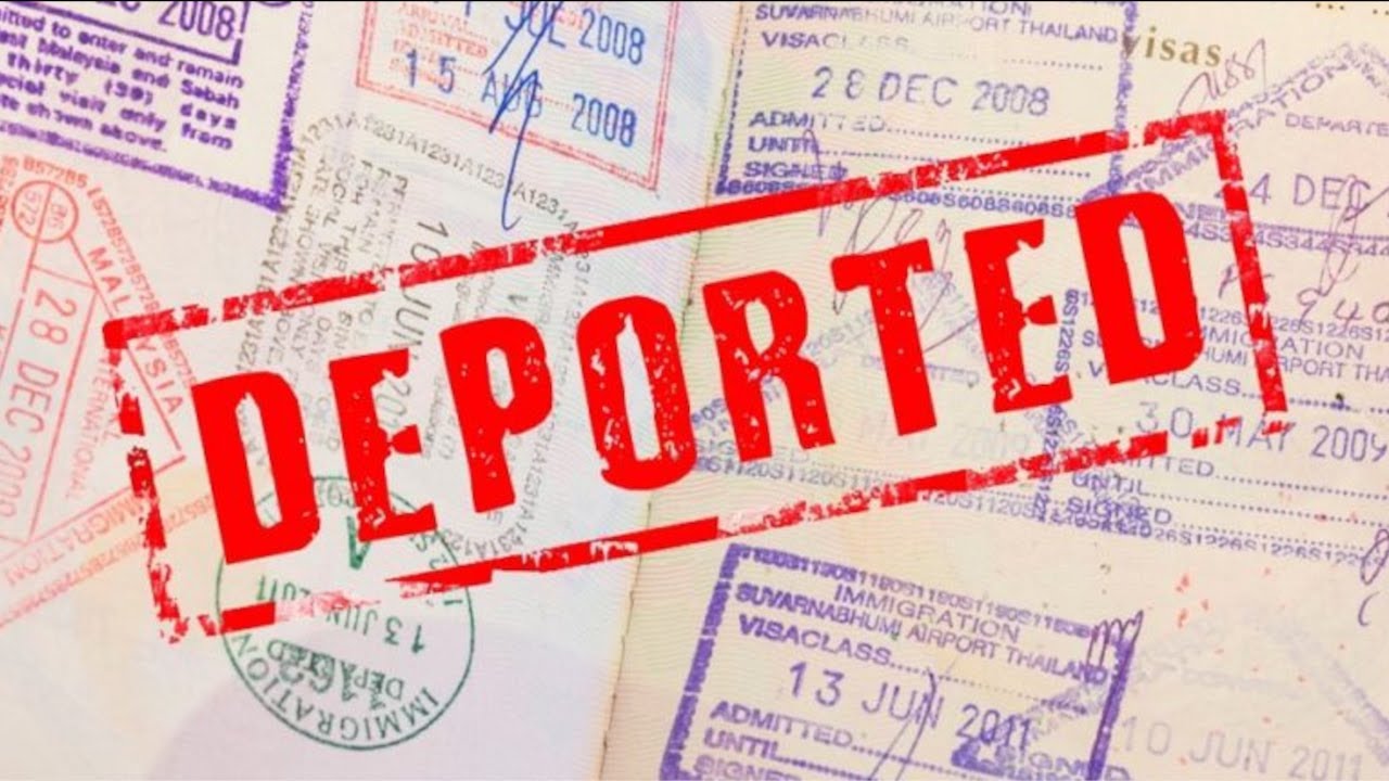 Discrediting the Kremlin's most important bunker - YouTube