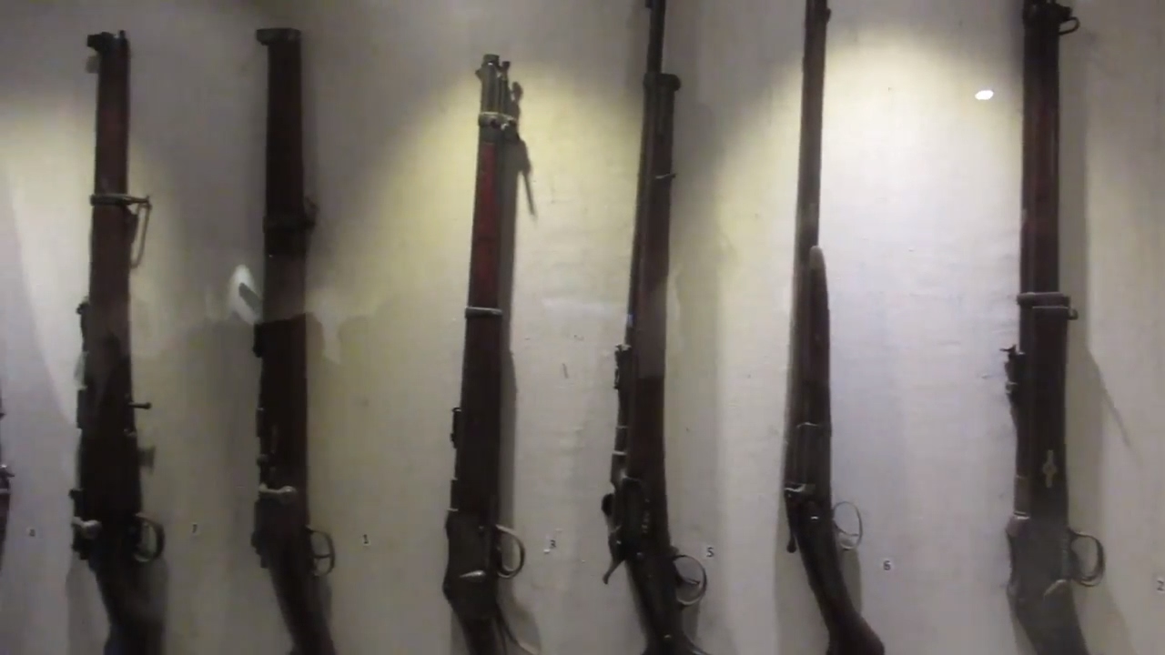 old guns:arms and antiques:antique militaria - YouTube