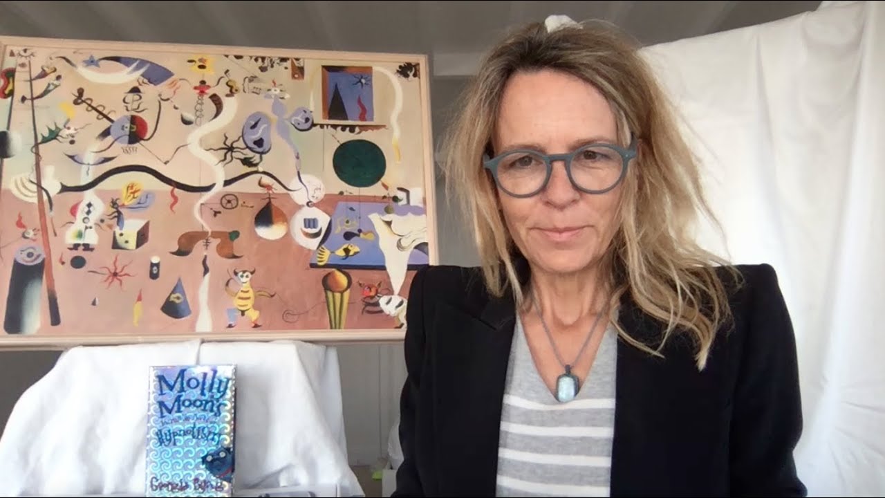 9. MOLLY MOON'S INCREDIBLE BOOK OF HYPNOTISM read by author, GEORGIA ...