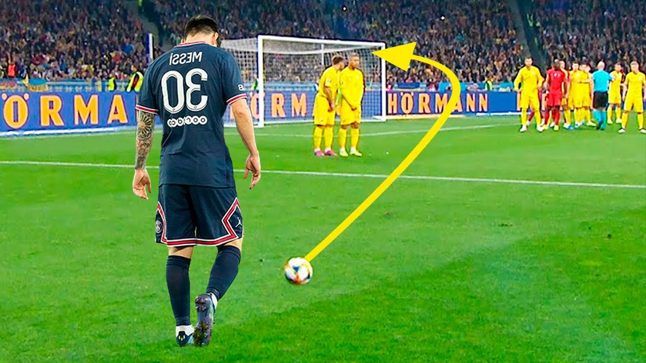 Legendary Football Moments - YouTube