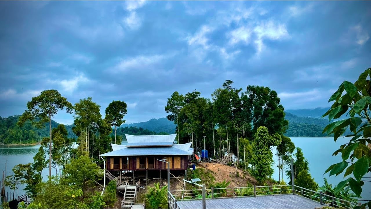 Busang Denak Resort, Bakun - YouTube