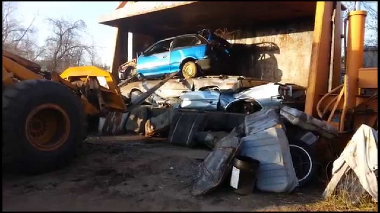 car crusher crushing cars 4 - YouTube