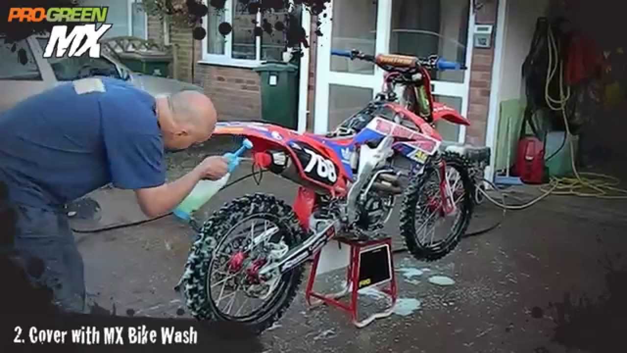 How to Clean Your Motor Bike! - YouTube