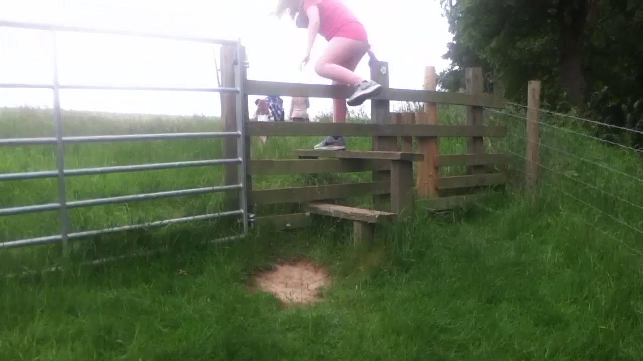 How normal people go over fences v how I go over fences - YouTube