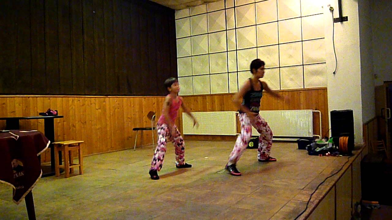 Zumba fitness Warm up - Shake boom - YouTube