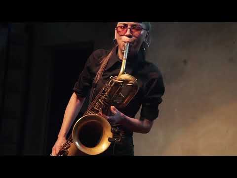 Sofia Salvo / Sola Set / TATV - YouTube