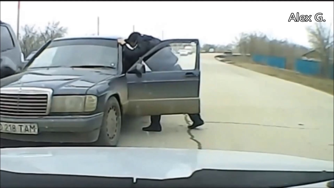 STUPID MERCEDES BENZ Crash Compilation - Worst Mercedes Benz Retard ...