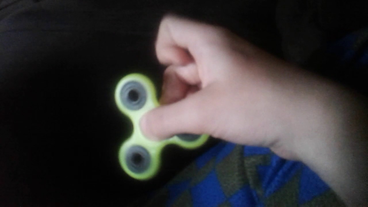 Spinning a pasta spinner - YouTube