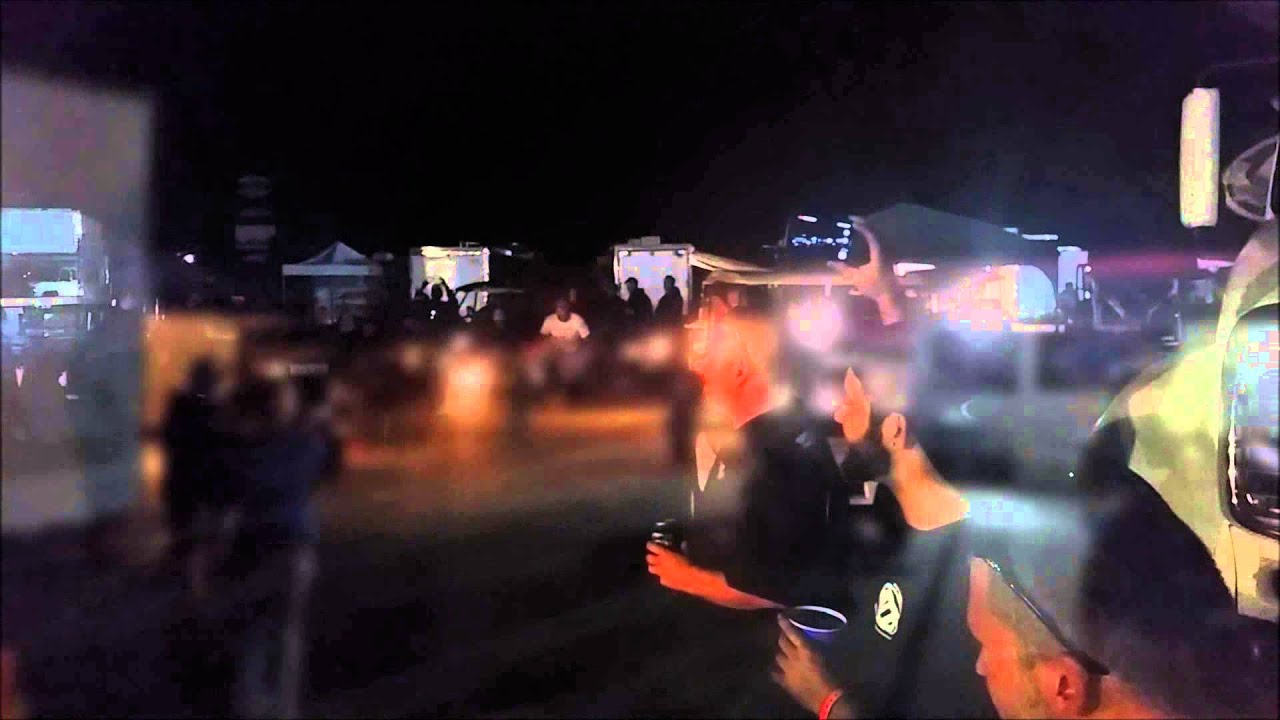 Friday Night Foot Racing at No Mercy 5 - YouTube