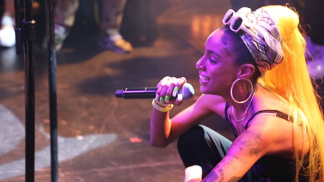 Bootychaaain (Live in LA, 2/25/18) - YouTube