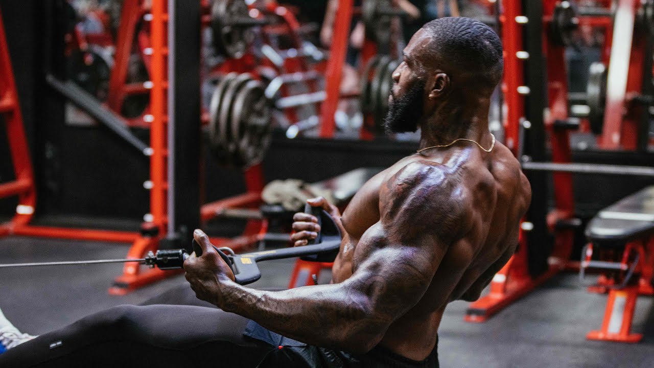 How To Build Your Back Properly. - YouTube