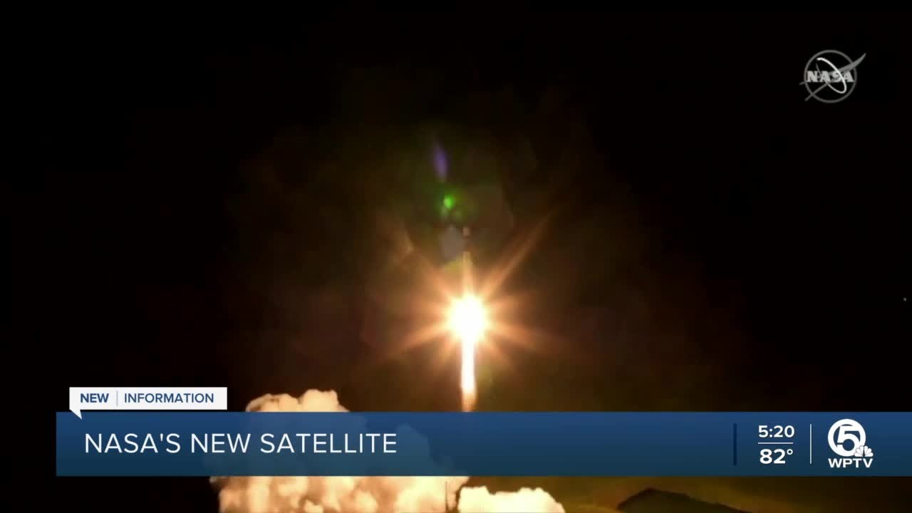 NASA satellite breaks from orbit around Earth, heads to moon - YouTube