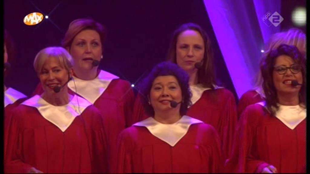 TAVARES @ Max Proms 2015 Christmas Medley - YouTube