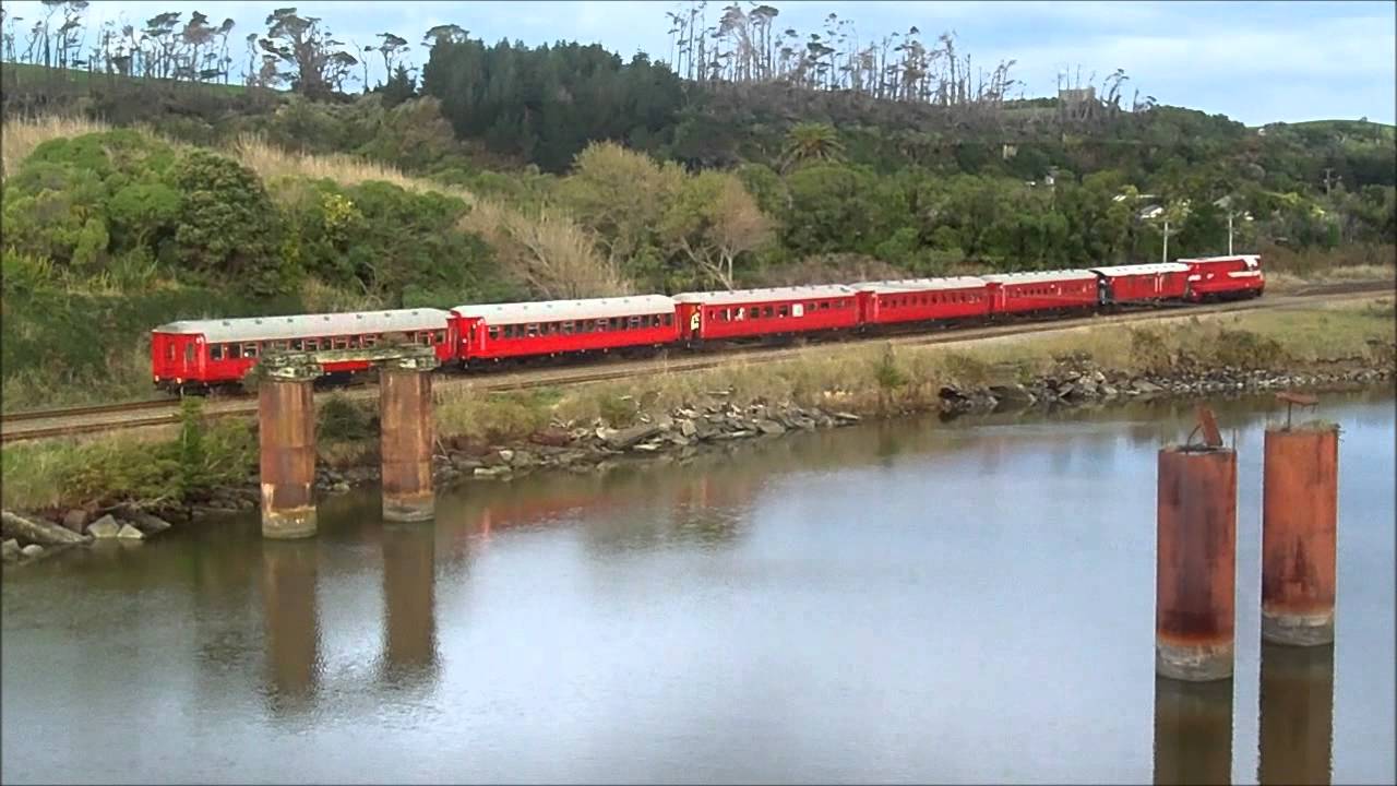 Grunty Da 1431 Coming Down The Taranaki Line 2013 - YouTube