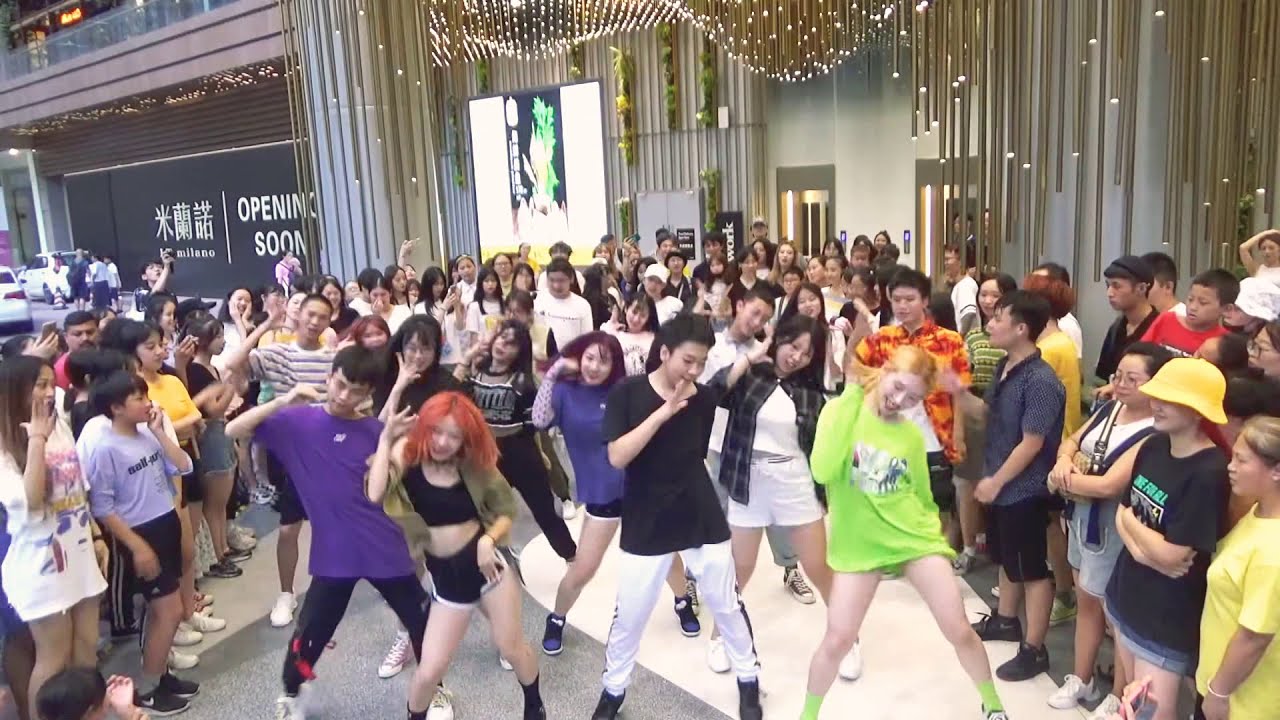 K-Pop Random Dance in Chengdu 3.8.2019 - YouTube