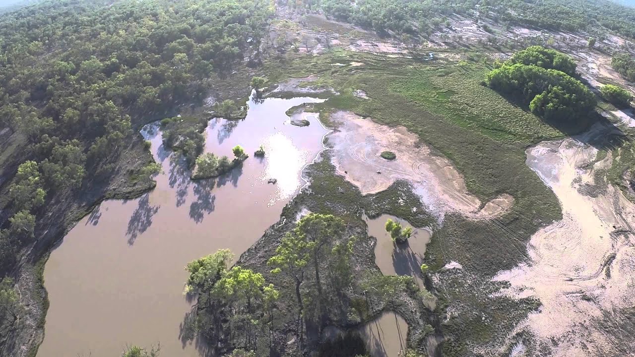 Moses 3 Lagoon in the Doongmabulla Springs Complex from the air Dec ...