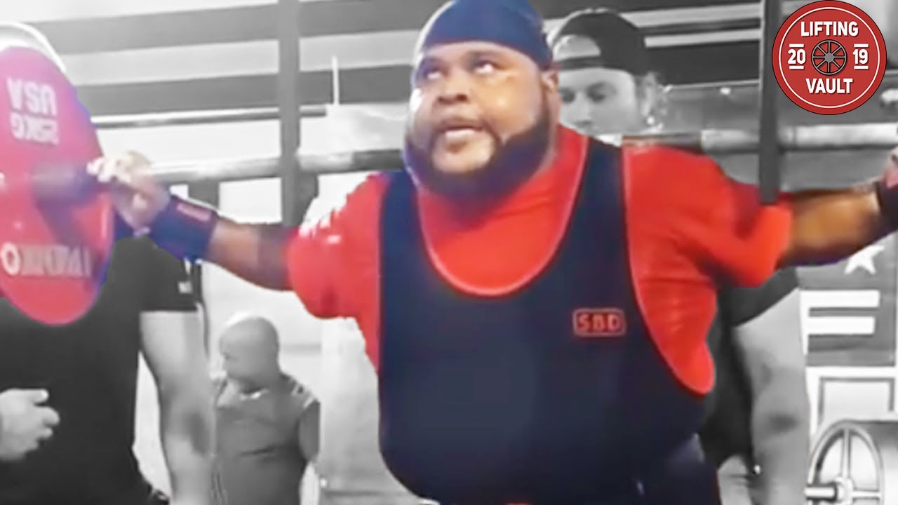 465 kg Was The Heaviest Squat Of The Year - YouTube