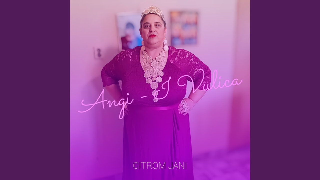 Angi - I Vulica - YouTube