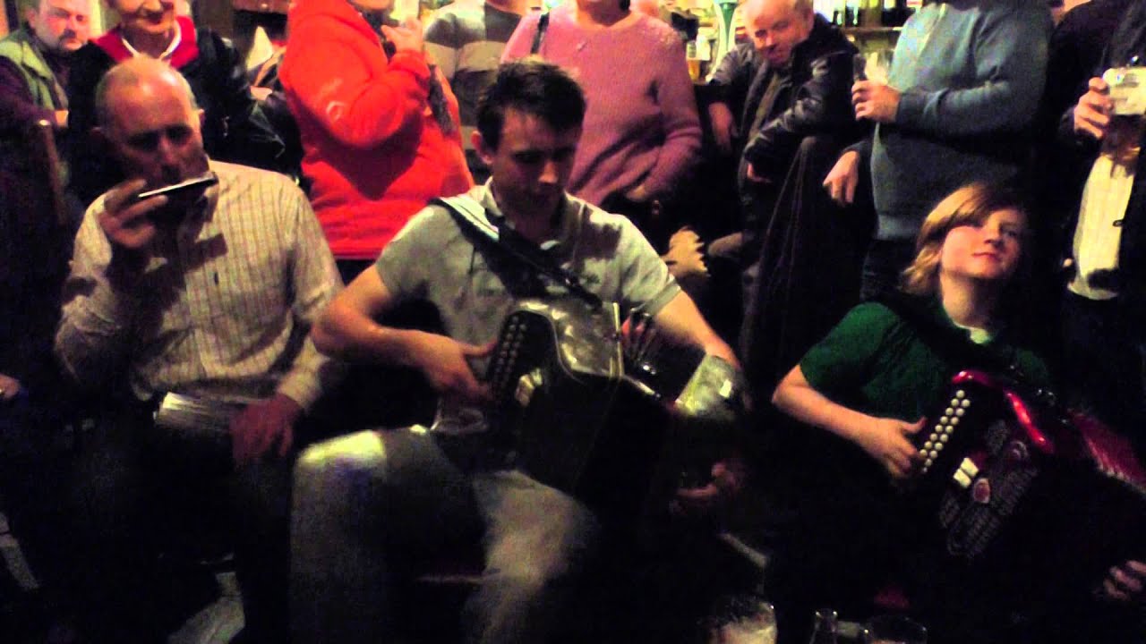 Seamus and Fergus Bogue, with Ademar O'Connor. - YouTube