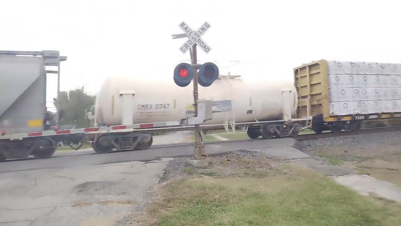 Union Pacific 6596 Freight Train Going Through Saint Elmo Illinois ...