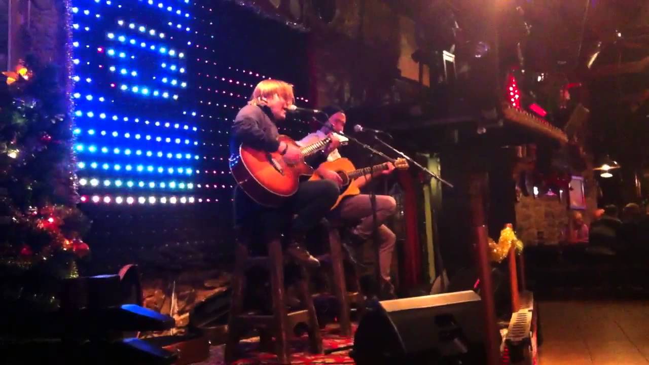 Jaagup Kreem ja Taavi Langi - Muinasjutumets LIVE Tartus - YouTube