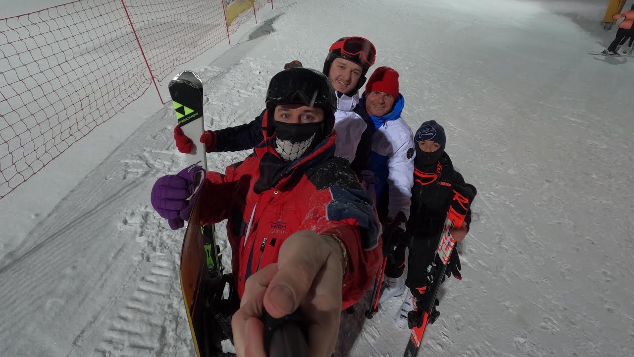 Night skiing & Snowboarding Borovets - YouTube