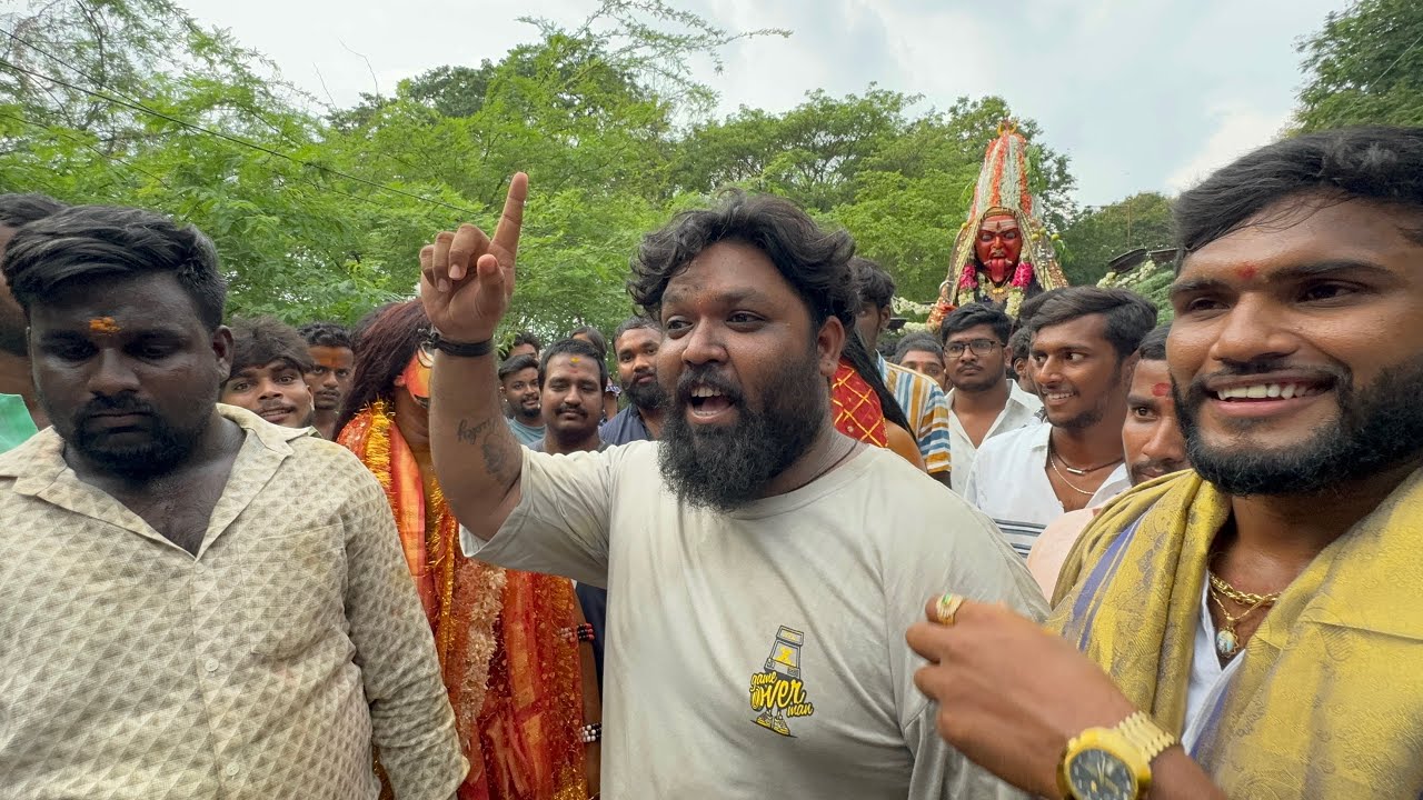 Yapral Kumar Potharaju Dance 2024 | Kumar Potharaju at Old City Bonalu ...