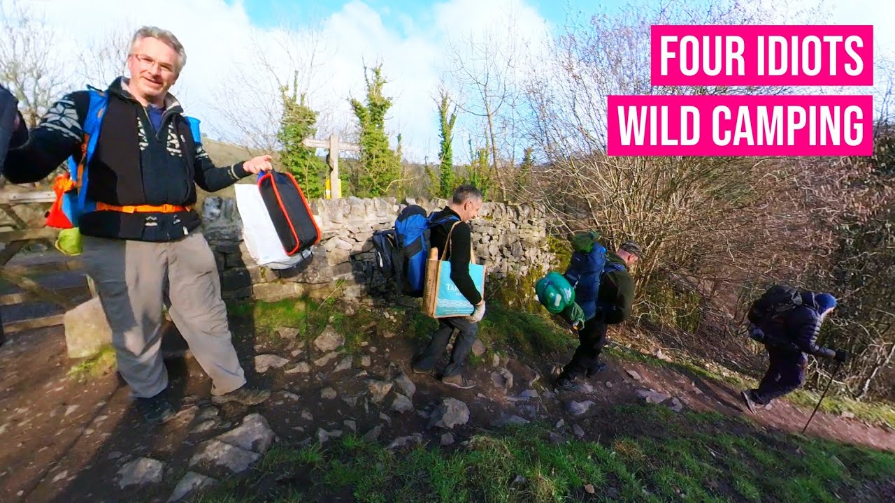 Meeting a Bunch of YouTubers for a Rainy Wild Camp In The Peak District ...