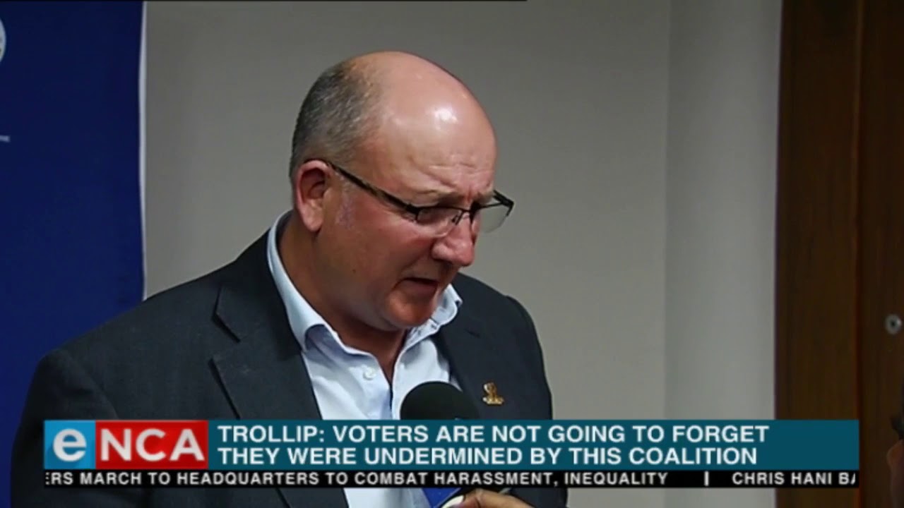 Trollip speaks after Nelson Mandela Bay ousting - YouTube