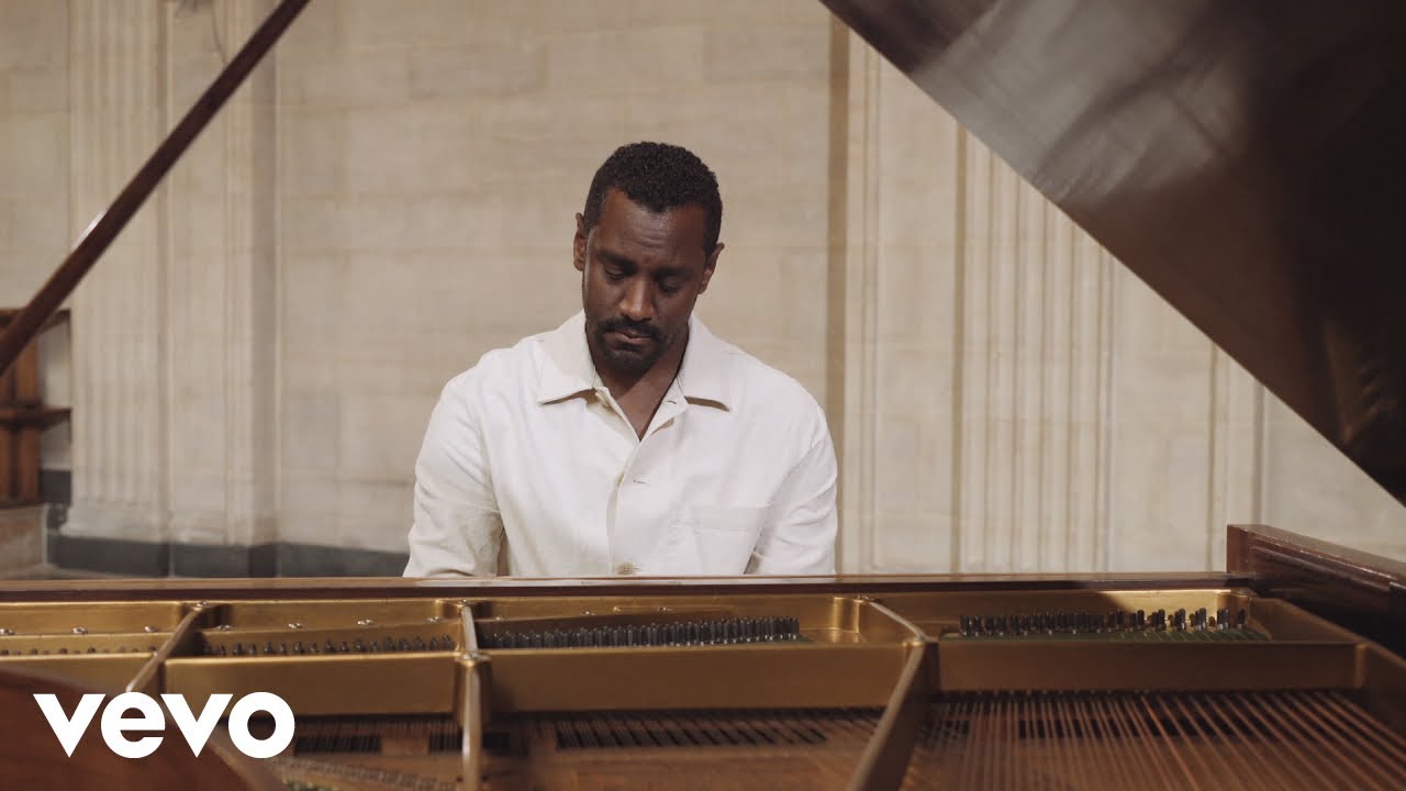 Carlos Simon - Simon: light everlasting (solo piano version) - YouTube