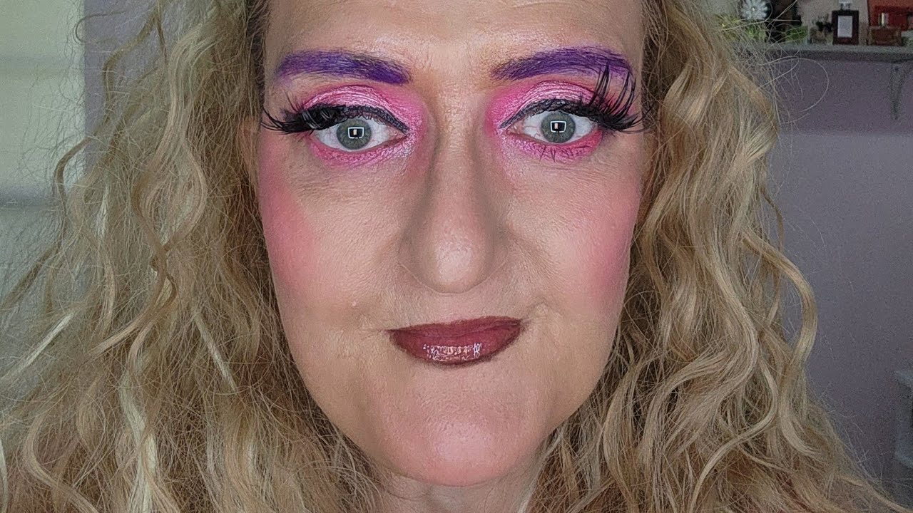 Charlotte Clark is live! pink Wednesday. - YouTube